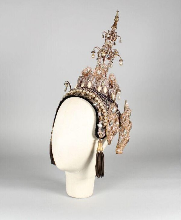 Headdress | Skillen, Hugh | V&A Explore The Collections