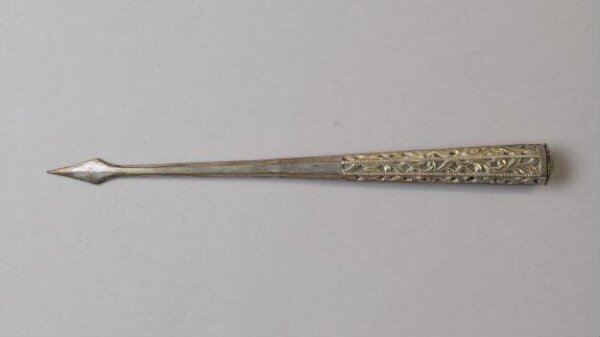 Hairpin | V&A Explore The Collections