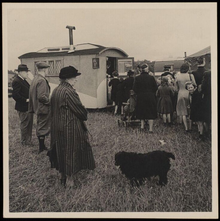 queue of people waiting to pay into the circus | Hinde, John Wilfrid ...