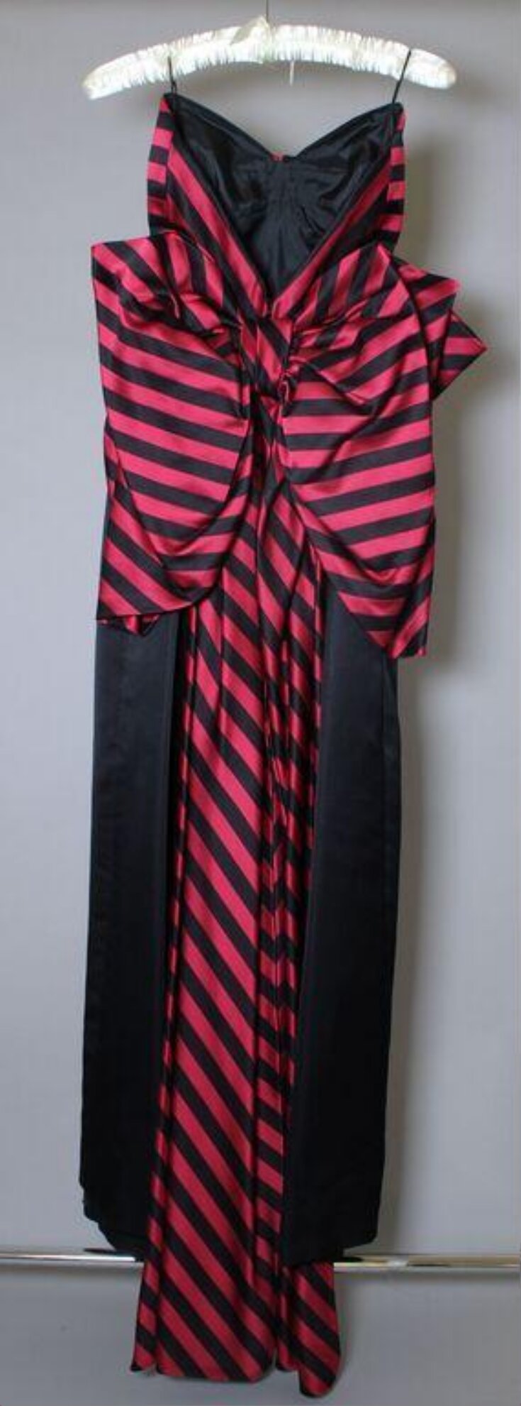 Evening Dress | Victor Edelstein | V&A Explore The Collections