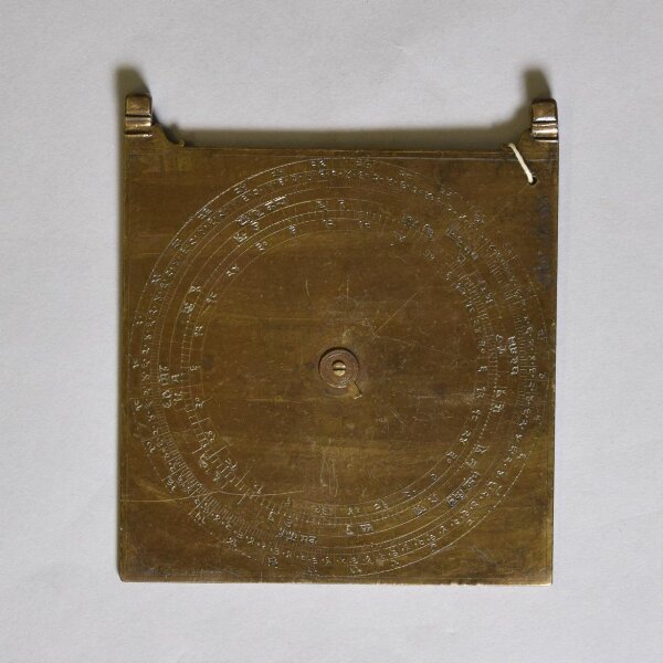 Quadrant/Mariner's Astrolabe | V&A Explore The Collections