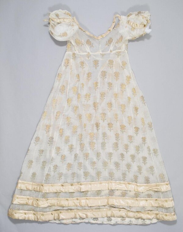 Evening Dress | V&A Explore The Collections