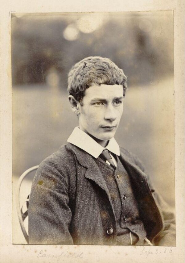 Photograph | Rupert Potter | V&A Explore The Collections