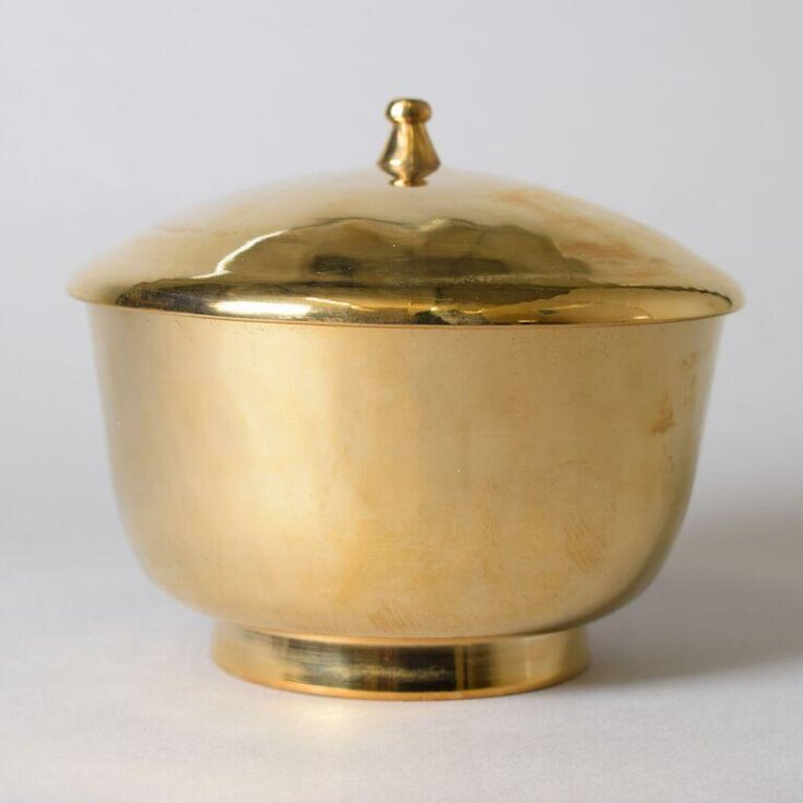 Bowl and Cover | Yun Chae-tôk | V&A Explore The Collections