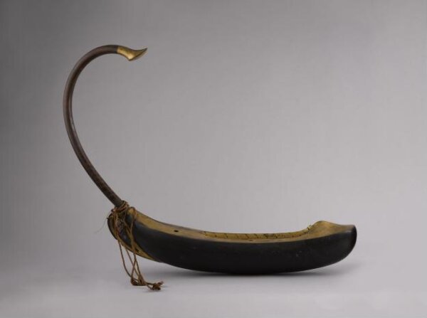 Saung-Gauk (Harp) | V&A Explore The Collections