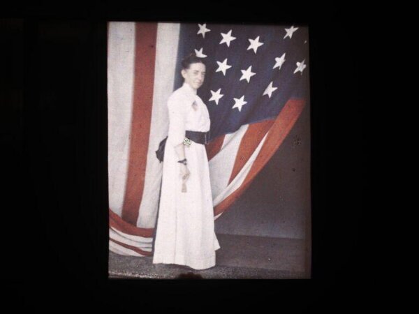 Self portrait with American flag | Messinger Murdoch, Helen | V&A ...