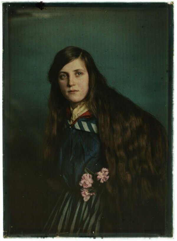 Portrait of woman with carnations | Leckie, Harry Victor | V&A Explore ...