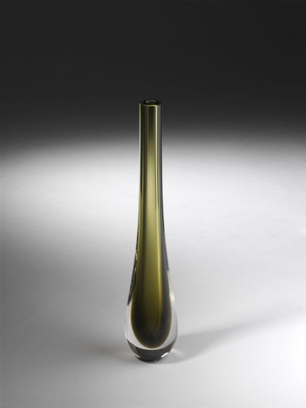 Vase | O'Broin, Domhnall | V&A Explore The Collections