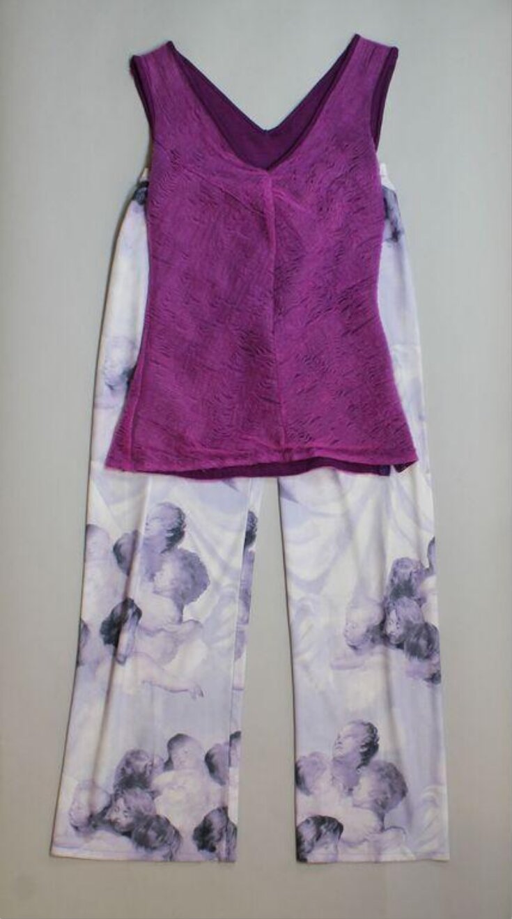 The Signal of a Shake | Spaziani, Jeanne | V&A Explore The Collections