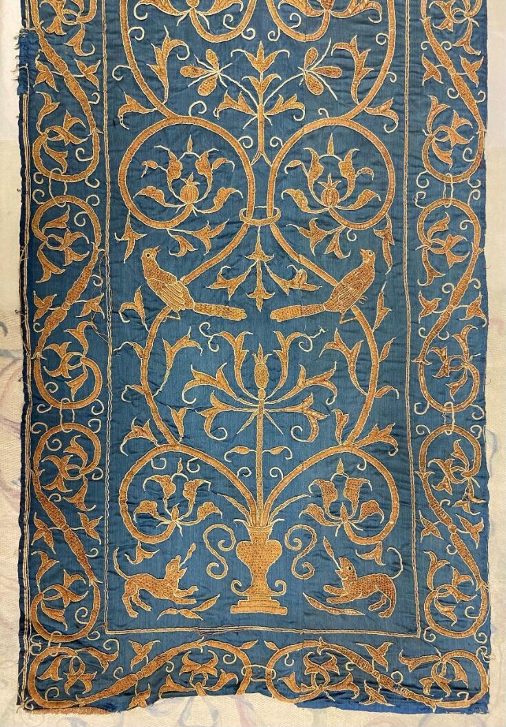 Hanging | V&A Explore The Collections