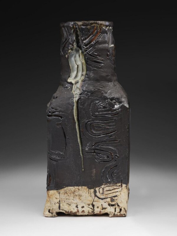 Short vase | Simon Carroll | | V&A Explore The Collections