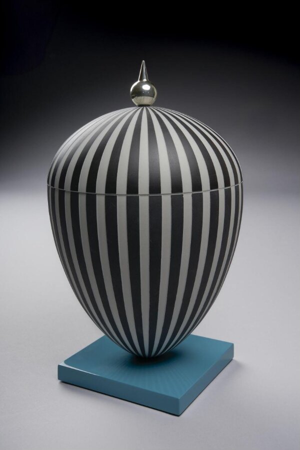 Vase | Lee Broom | V&A Explore The Collections