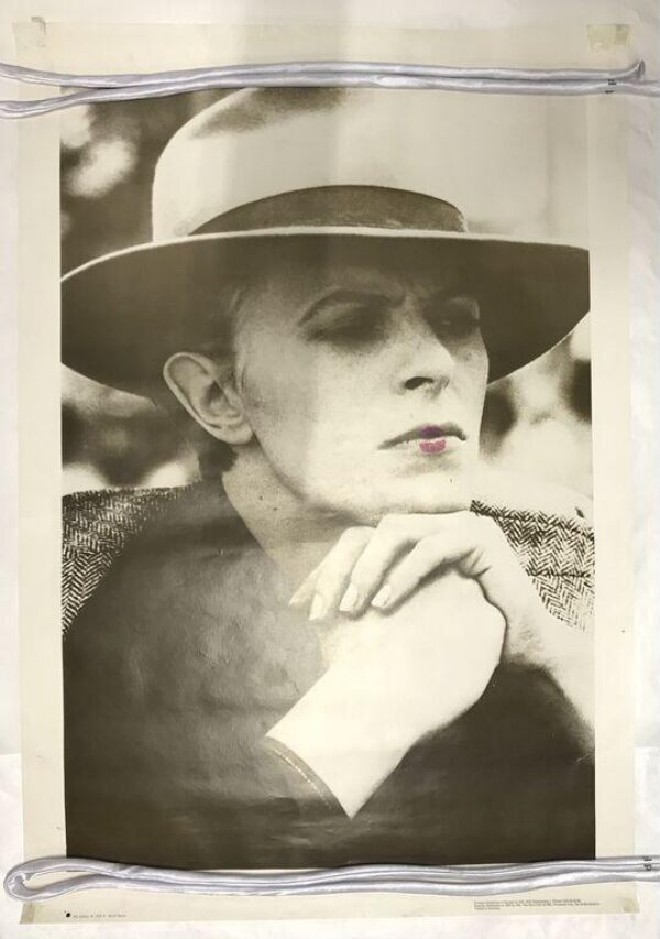 The Man Who Fell to Earth | MacCormack, Geoff | James, David | V&A ...