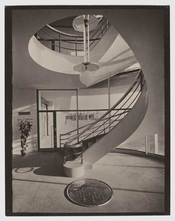 Bexhill Pavilion - example of modern architecture (Architects Serge ...